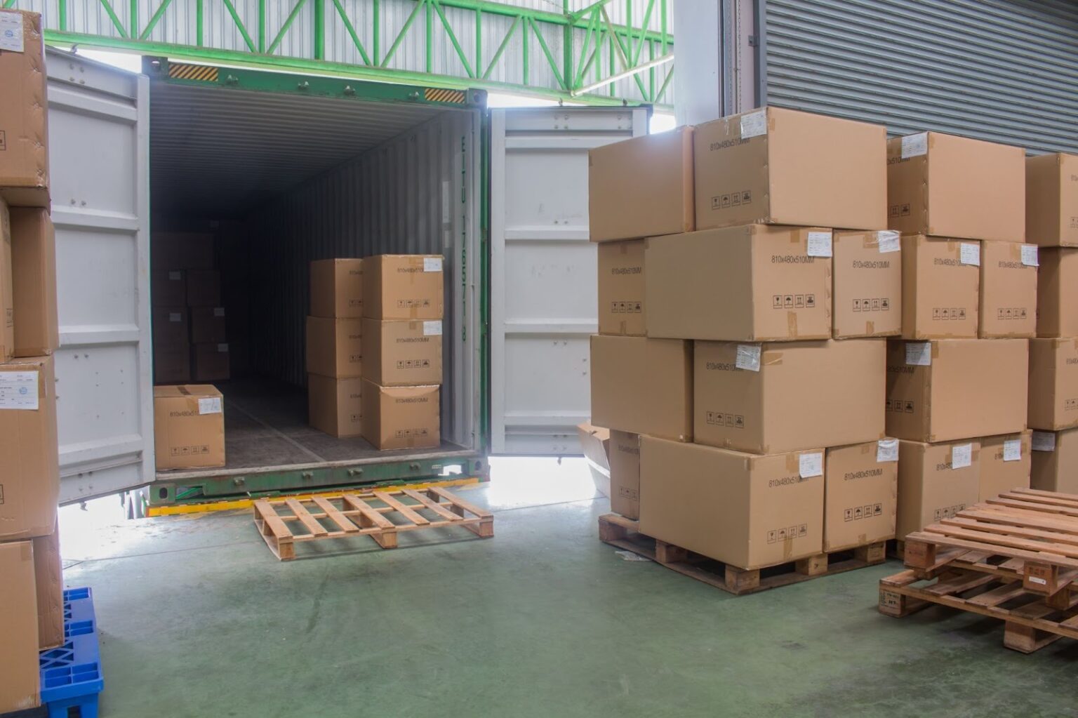 How Many Pallets Fit in a 20ft Shipping Container?